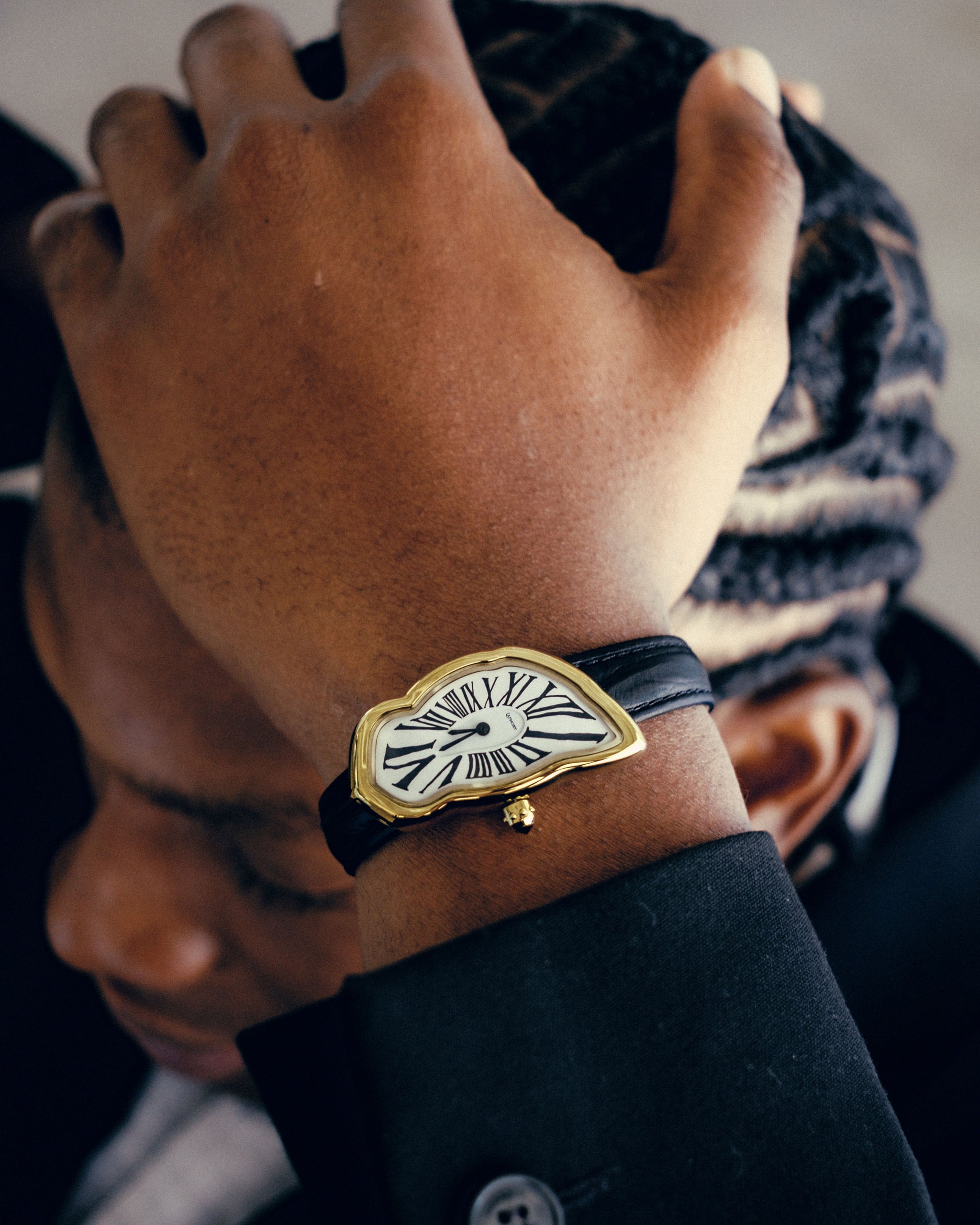 Melting Watch Large Gold - Surrealist Oval Watch | Laphont